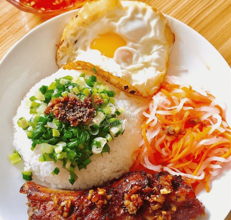 italki - I think Broken Rice and rice noodle soup as Pho are the most ...